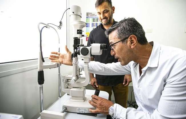 Ya funciona en Neuquén el primer Banco de Córneas - Ministerio de Salud ...